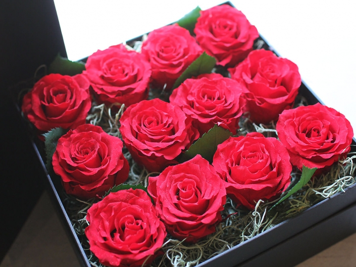 dozen-roses-box-arrange-l-02 | PRESERVED FLOWER