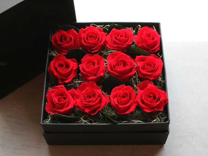 dozen-roses-box-arrange-s-01 | PRESERVED FLOWER