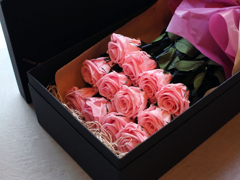 dozen-roses-box-bouqet-pink-01 | PRESERVED FLOWER