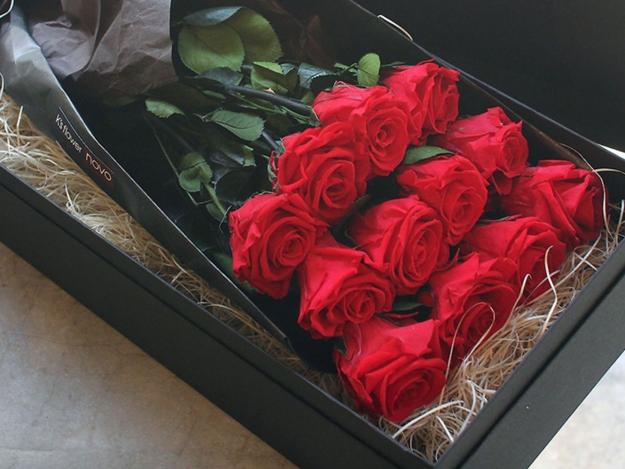 dozen-roses-box-bouqet-red-03 | PRESERVED FLOWER